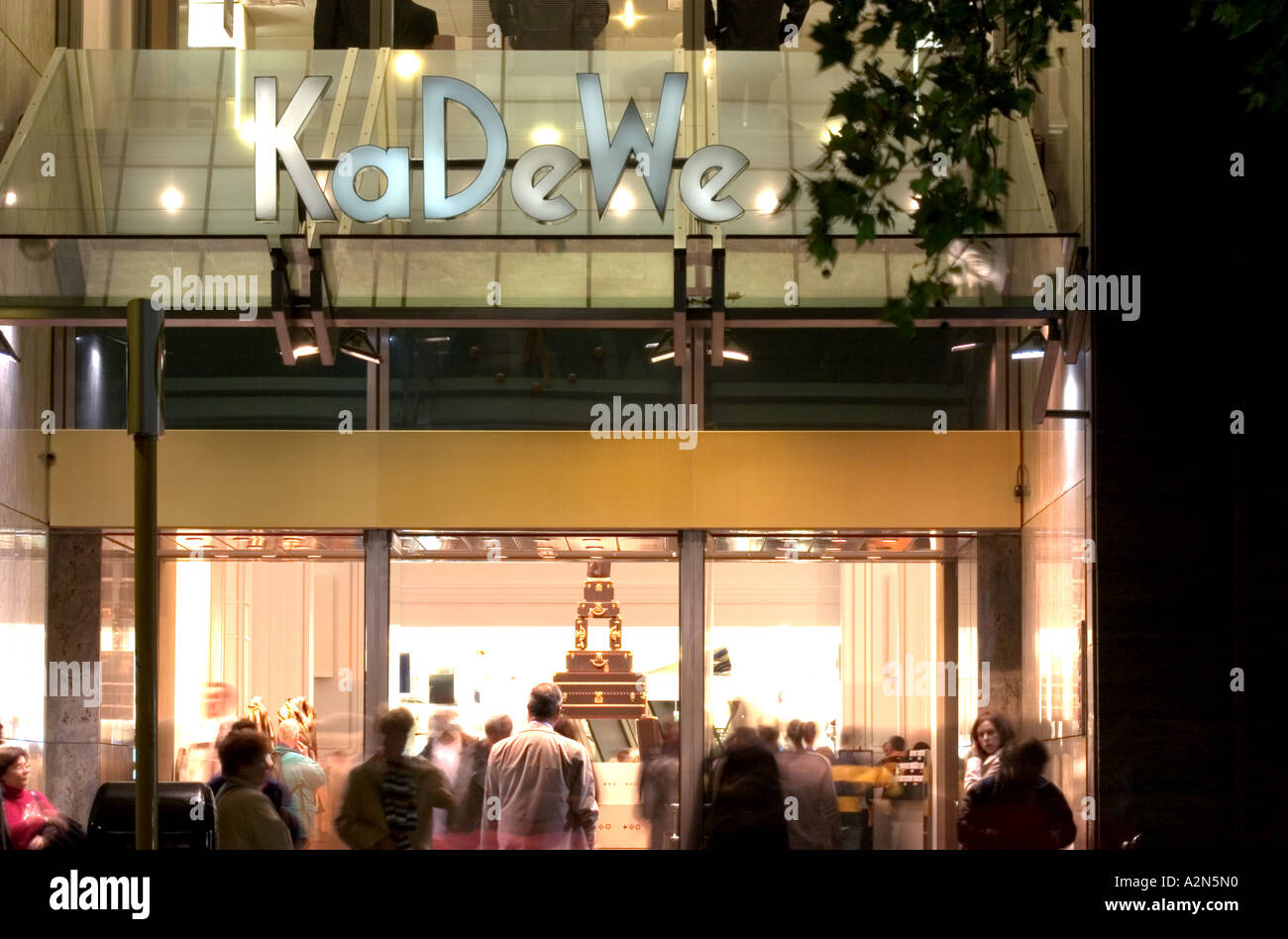 Kadewe department stores hi-res stock photography and images - Alamy