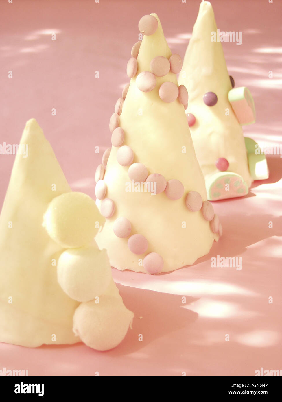 Sugar cone loaf hi-res stock photography and images - Alamy