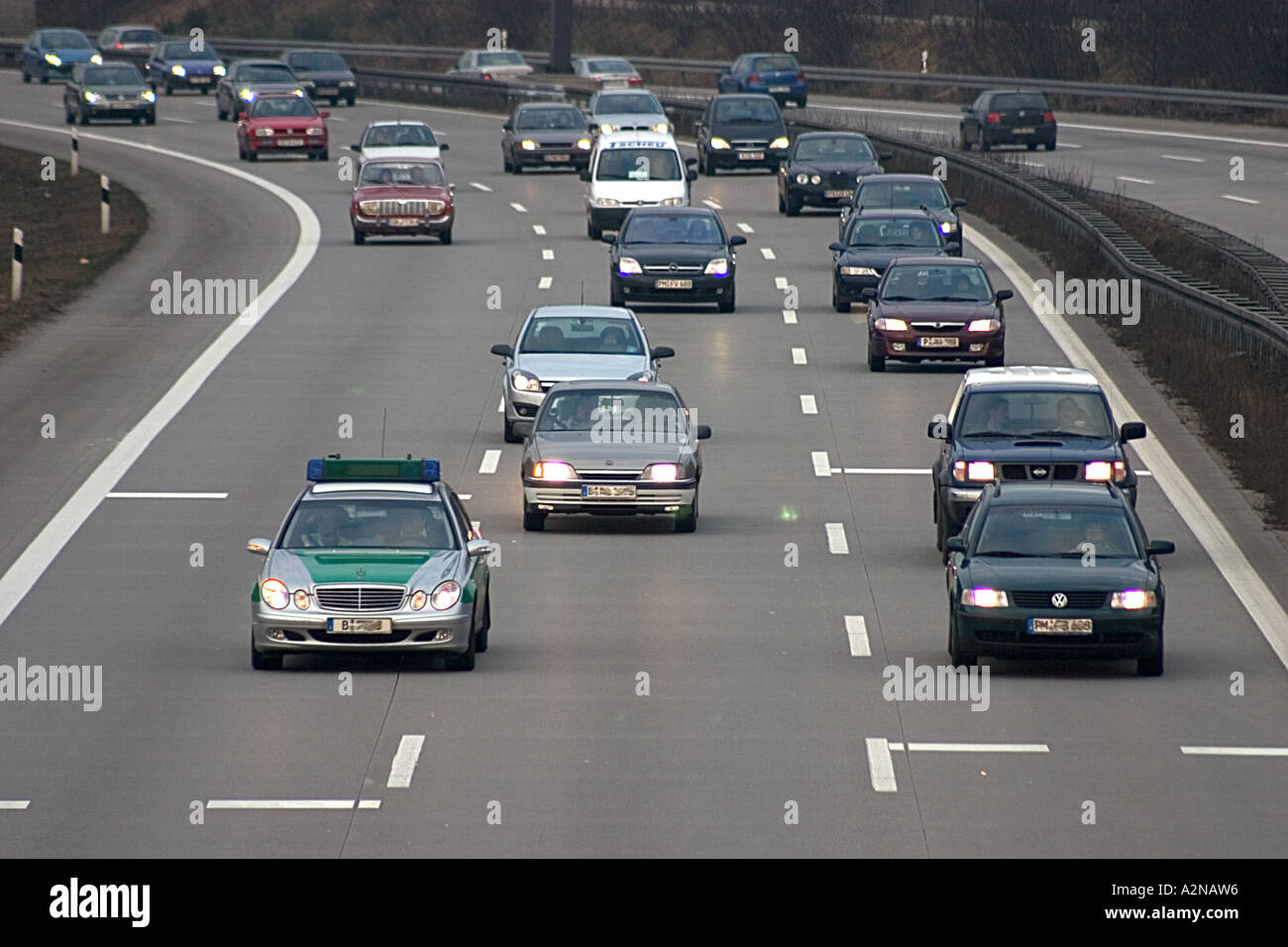 Three lane freeway hi-res stock photography and images - Alamy
