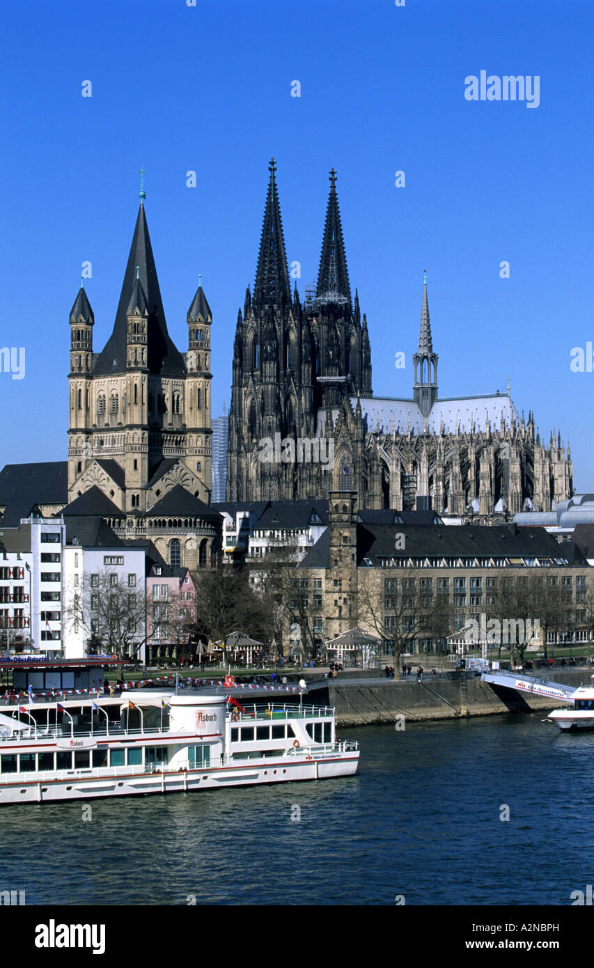 Cathedral at waterfront, Cologne Cathedral, Cologne, Rhine River, North ...