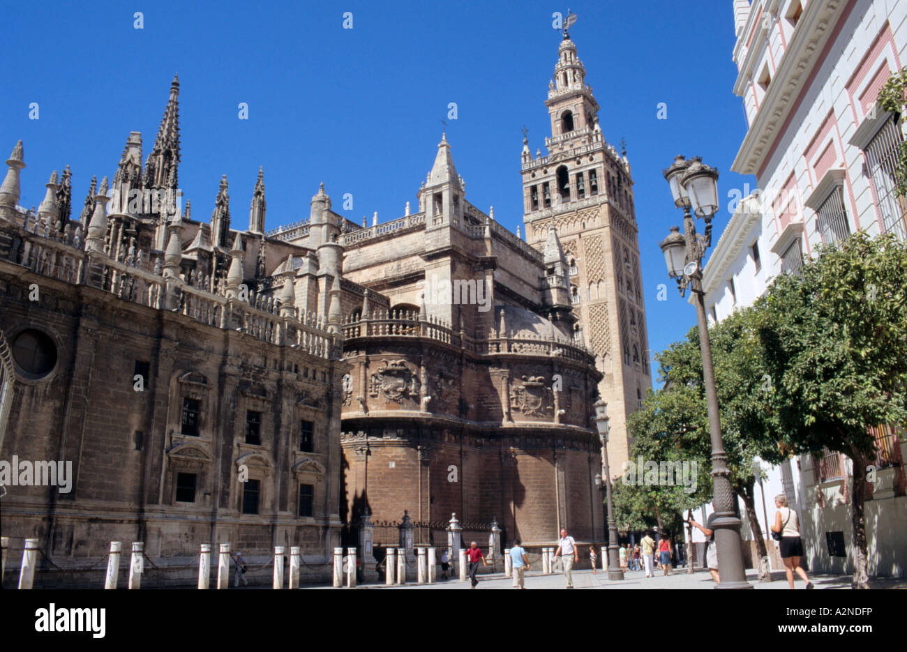 Buildings and structures in seville hi-res stock photography and images ...