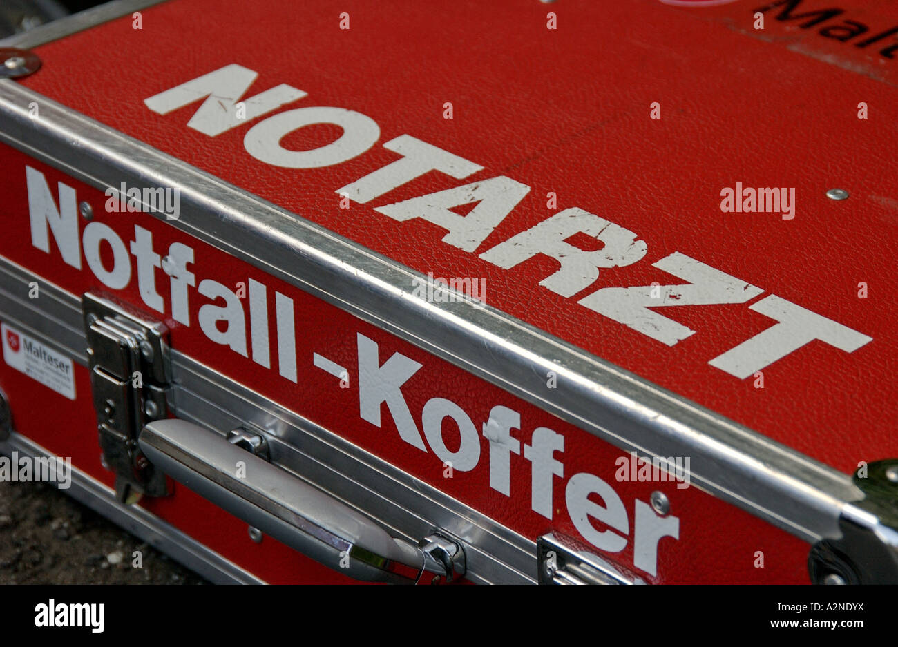 Close-up of first aid medicine doctor suitcase Stock Photo - Alamy