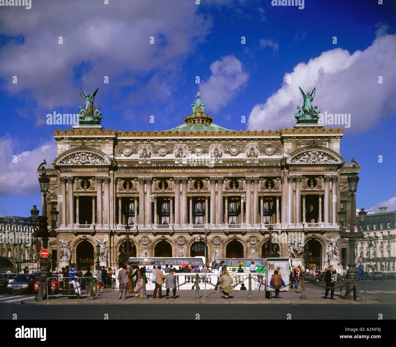 Front opera house hi-res stock photography and images - Alamy