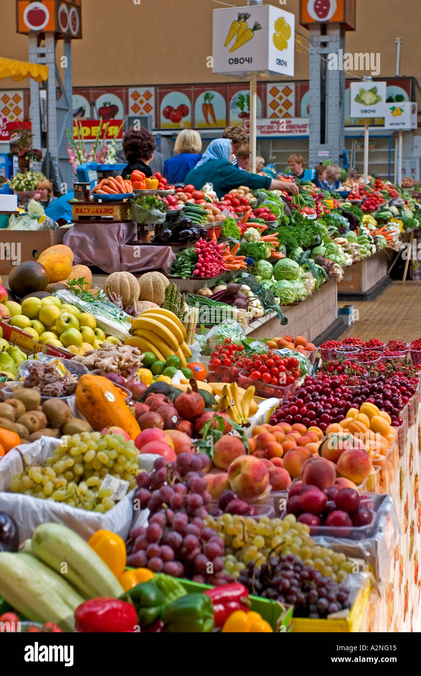 Ukraine kiev bessarabs ka market hi-res stock photography and images ...