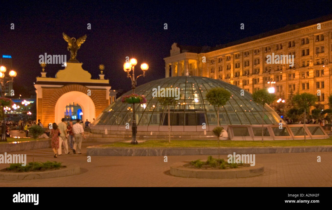 Archangel michael statue in kiev hi-res stock photography and images ...