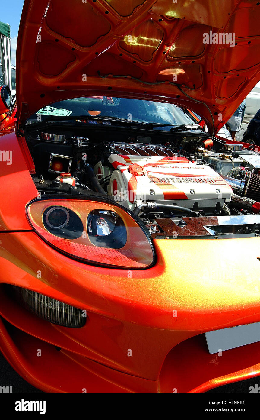 Engine bay exposed hi-res stock photography and images - Alamy