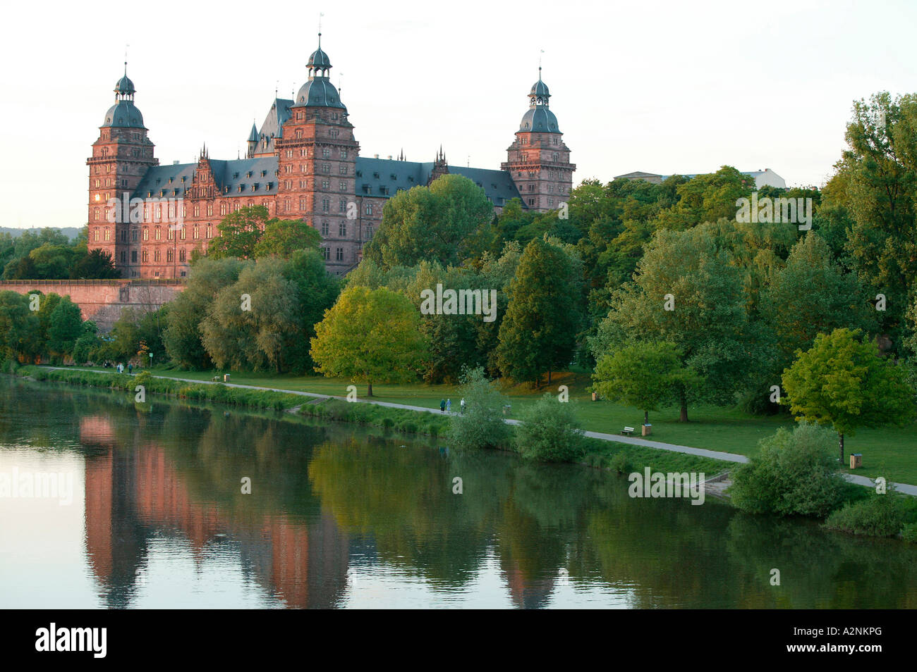 Reflection of trees and castle in water, Main River, Aschaffenburg ...