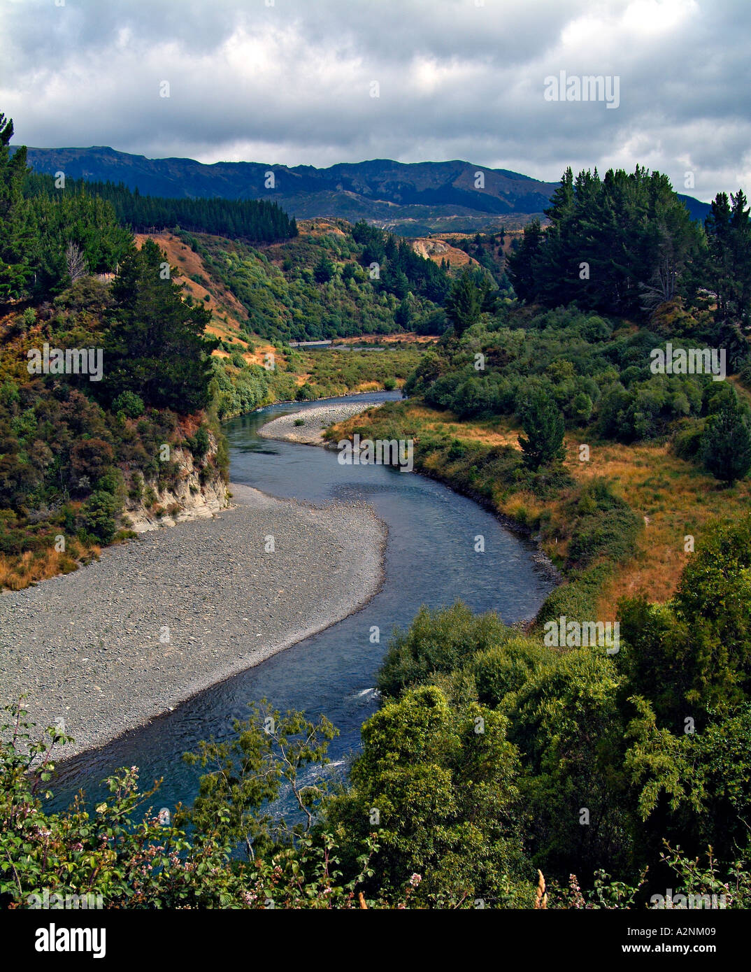 Gravel riverbed Waipunga river in the Ruahine mountain ranges north ...