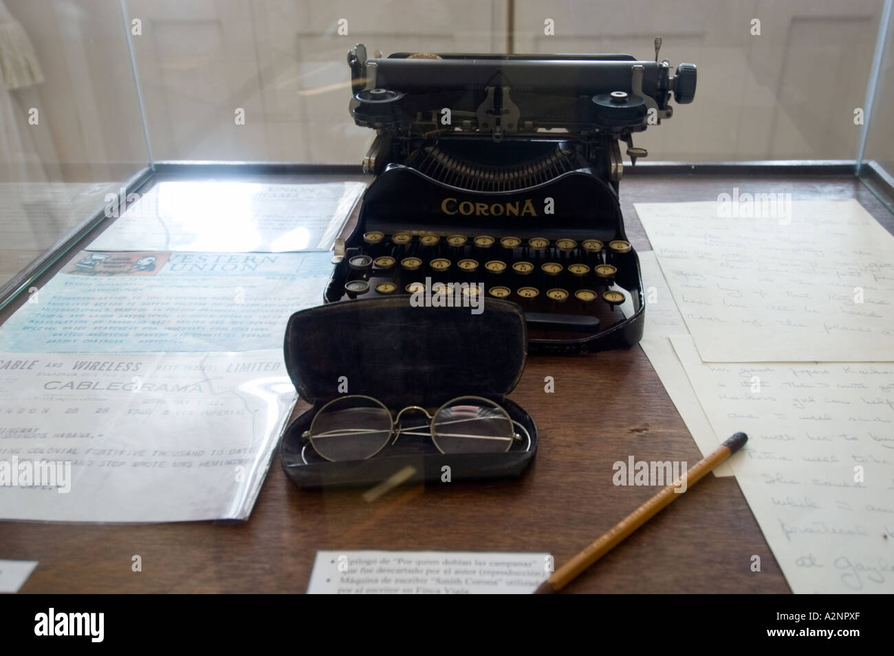 Ernest Hemingway Typewriter