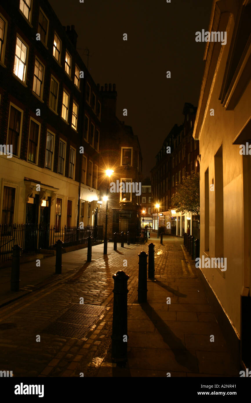 Dickensian london street hi-res stock photography and images - Alamy