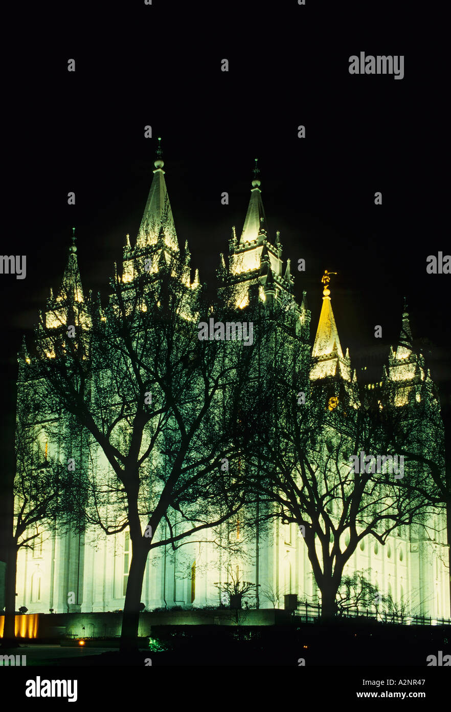 Utah Salt Lake City Mormon Temple night Stock Photo - Alamy