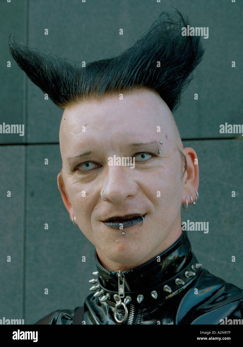 Wave gotik hi-res stock photography and images - Alamy