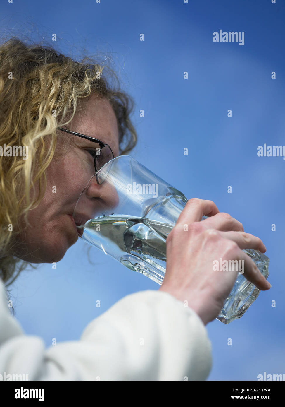 Beaker glass hi-res stock photography and images - Alamy
