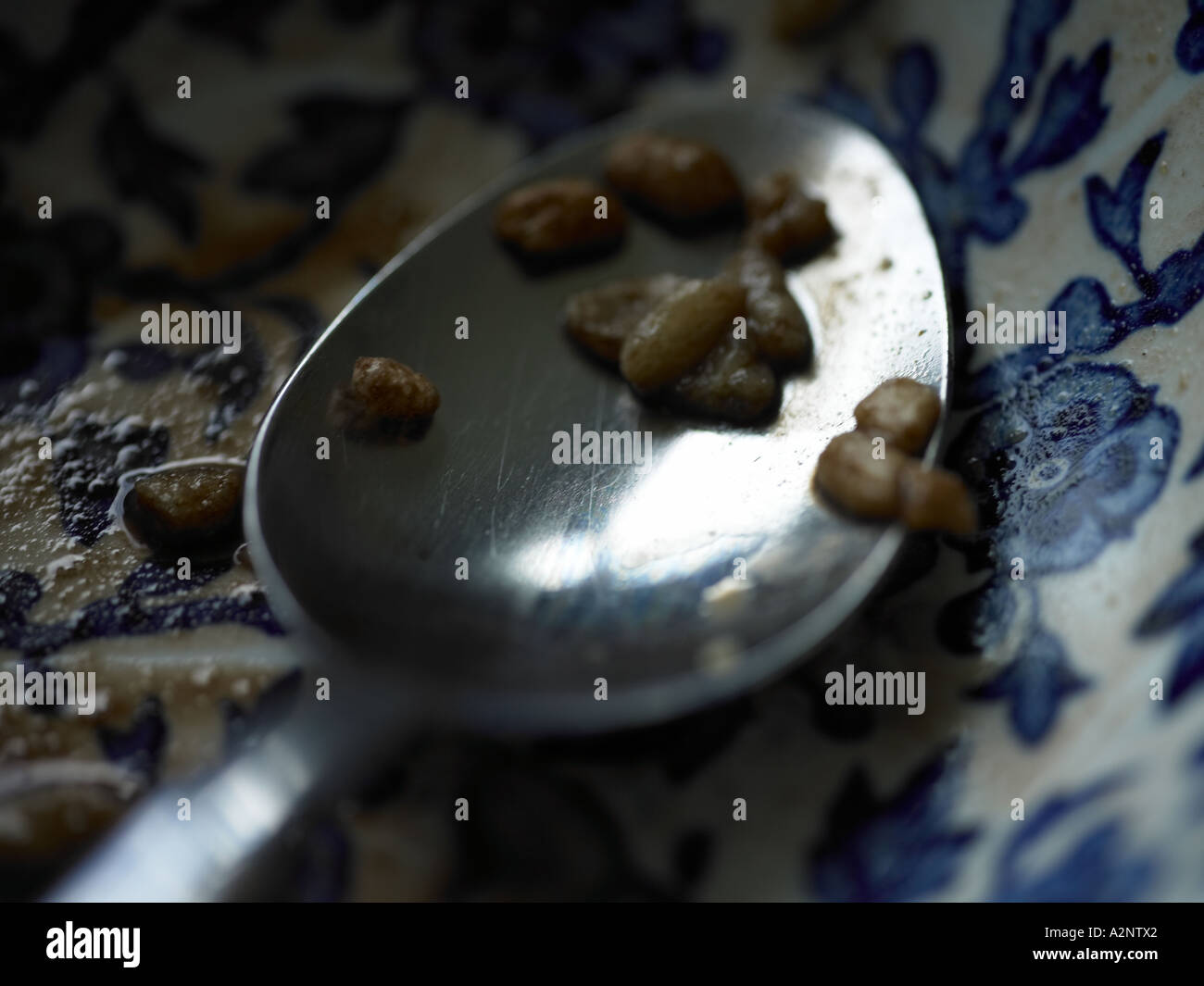 Dirty bowl food hi-res stock photography and images - Alamy