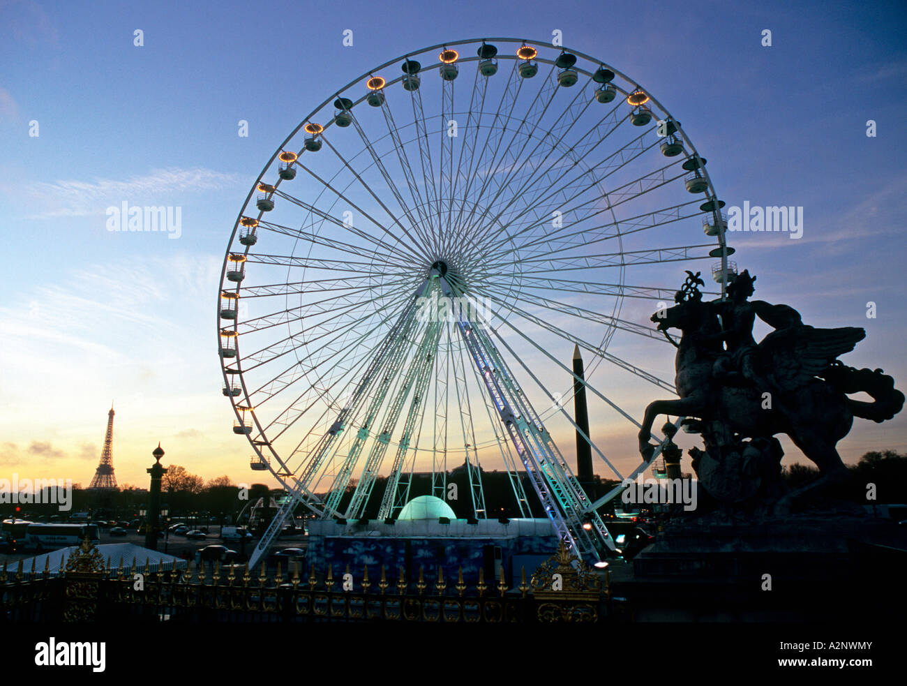 Eiffel tower carousel horse paris hi-res stock photography and images ...