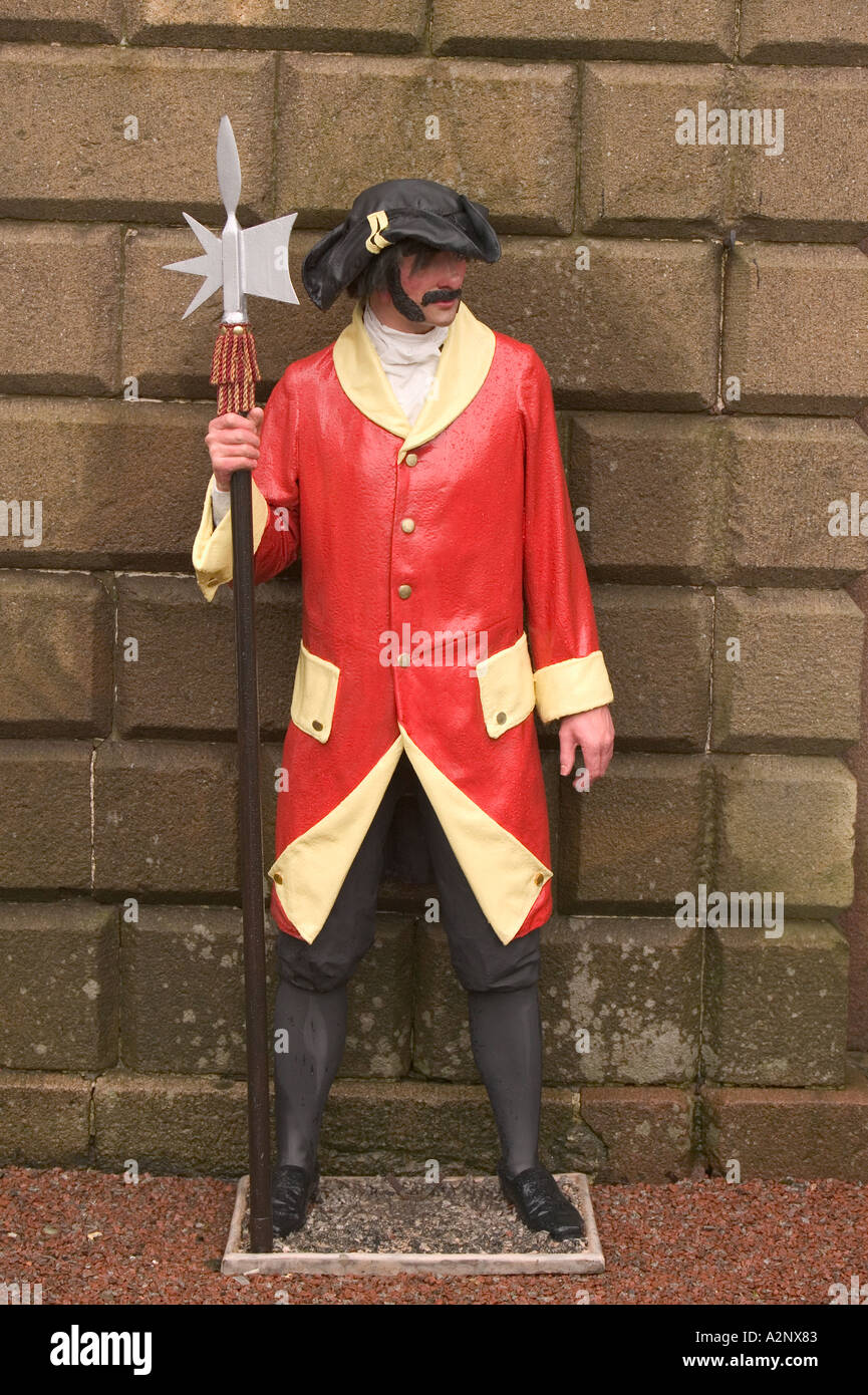 guard outside Inveraray prison scotland Stock Photo - Alamy