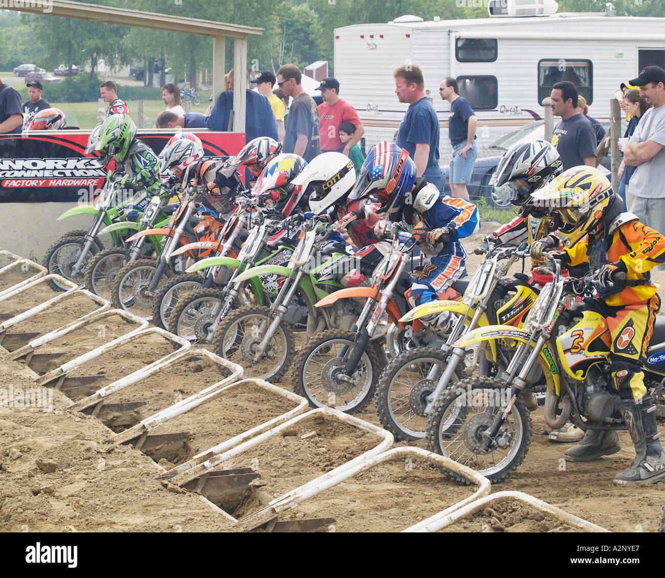 Revving hi-res stock photography and images - Alamy