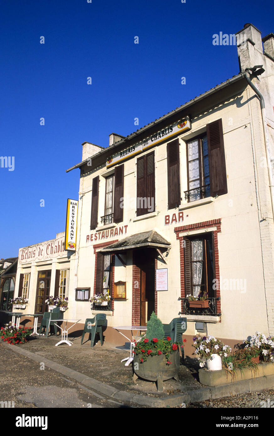 French country inn hi-res stock photography and images - Alamy