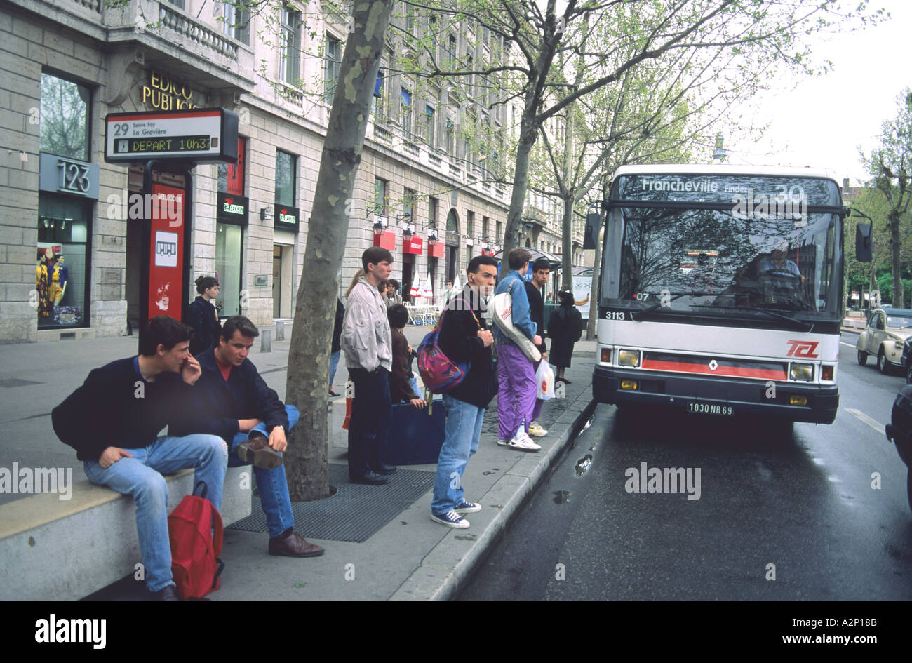Bus français hi-res stock photography and images - Alamy