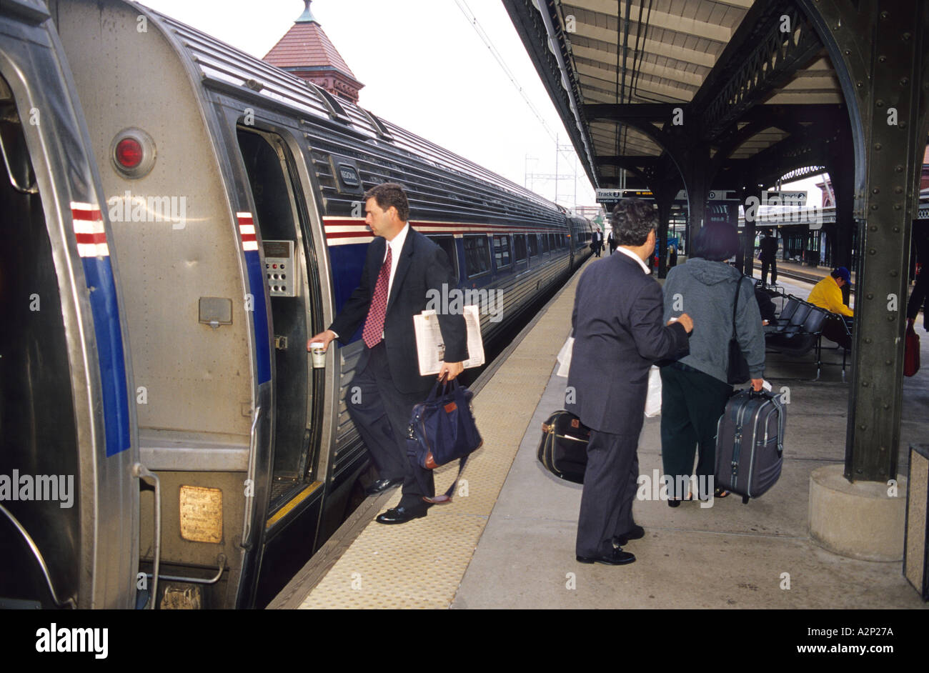 Passenger boarding an Amtrak train Stock Photo - Alamy