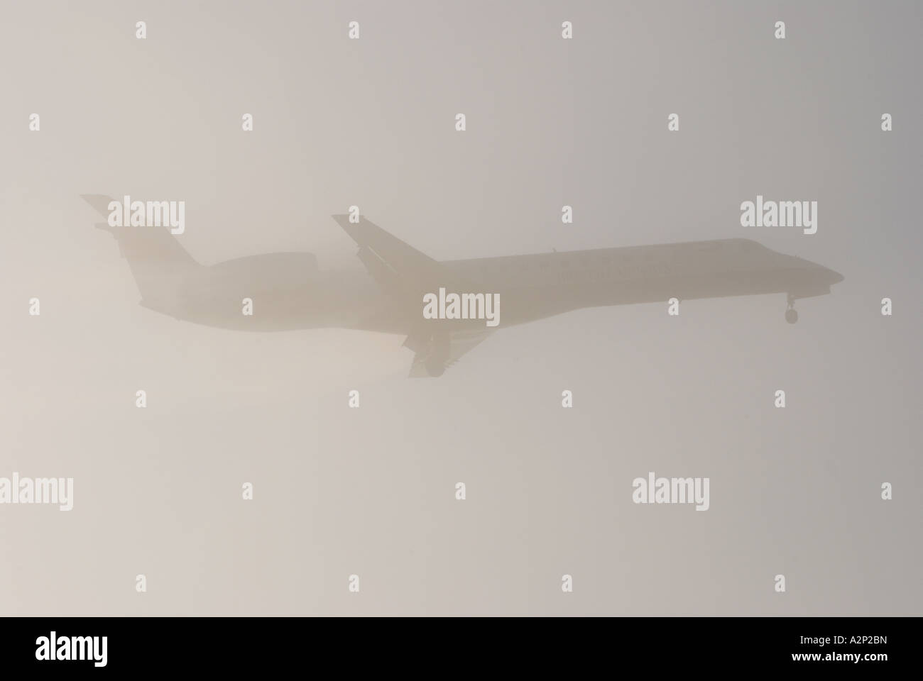 British airways embraer rj145 aircraft hi-res stock photography and ...