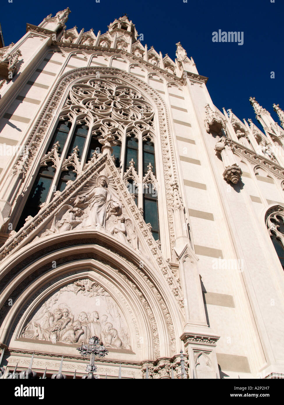 Gothic church rome hi-res stock photography and images - Alamy