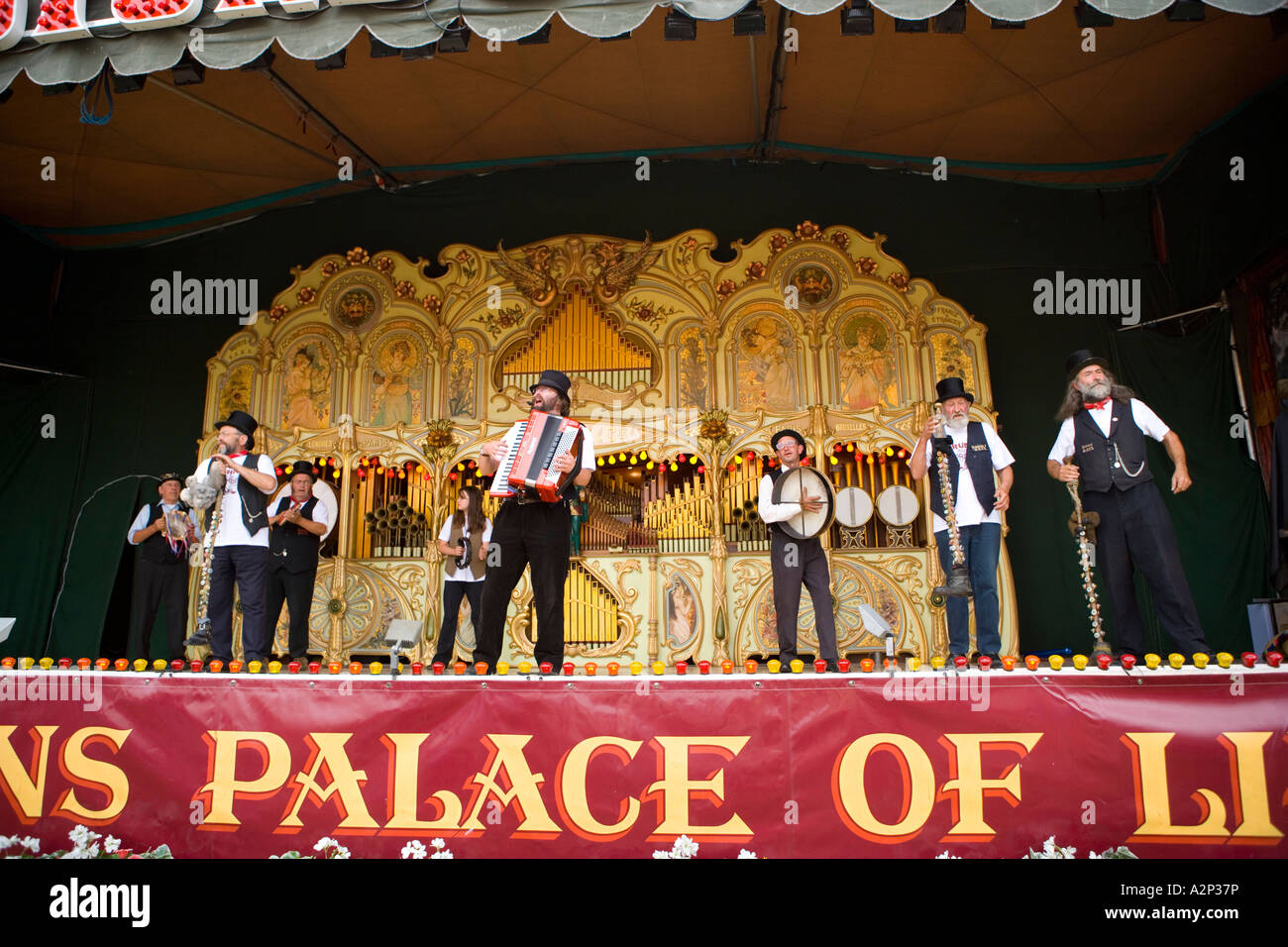 Pickering steam fair hi-res stock photography and images - Alamy