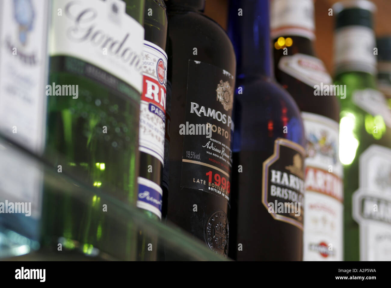 Back bar hi-res stock photography and images - Alamy