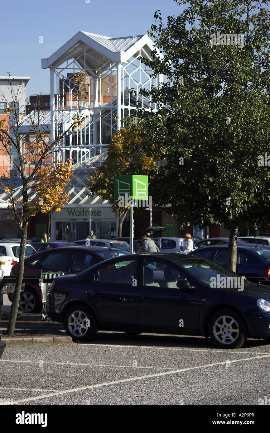 supermarket car park Stock Photo - Alamy