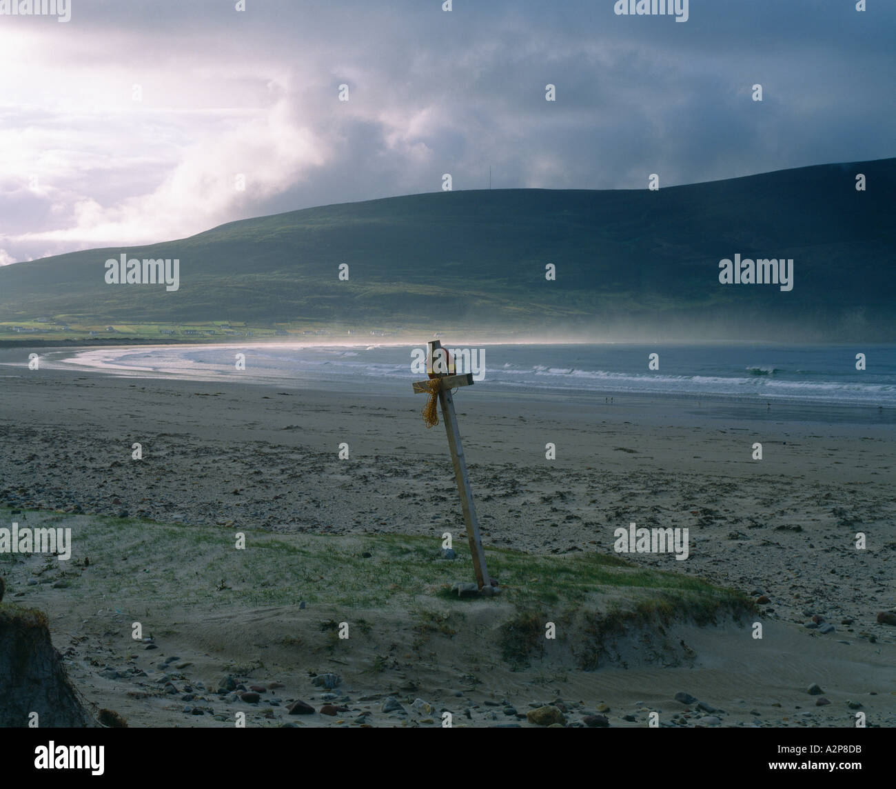 seven and a half mile long curved beach facing the open atlantic ocean ...