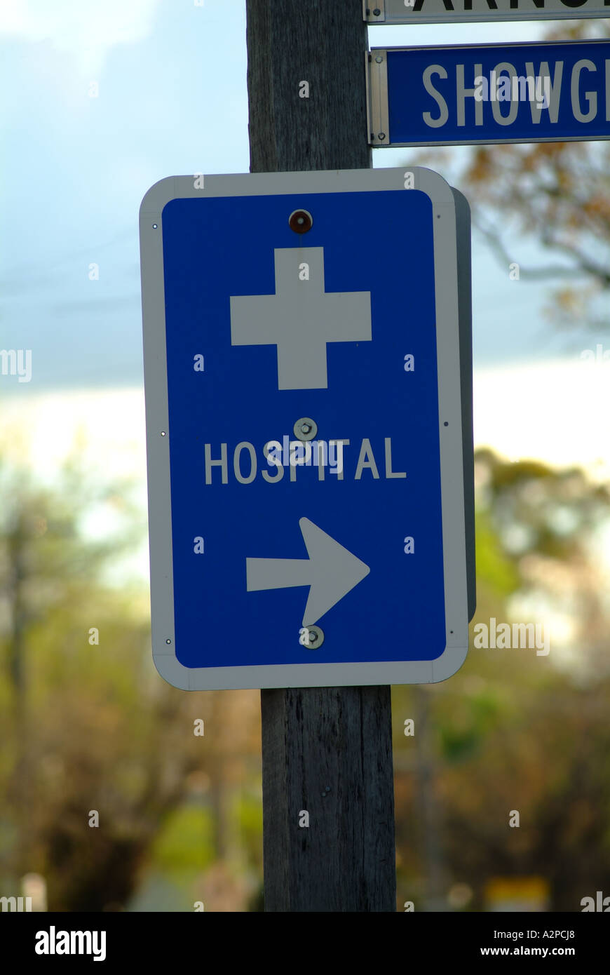 Hospital street hi-res stock photography and images - Alamy