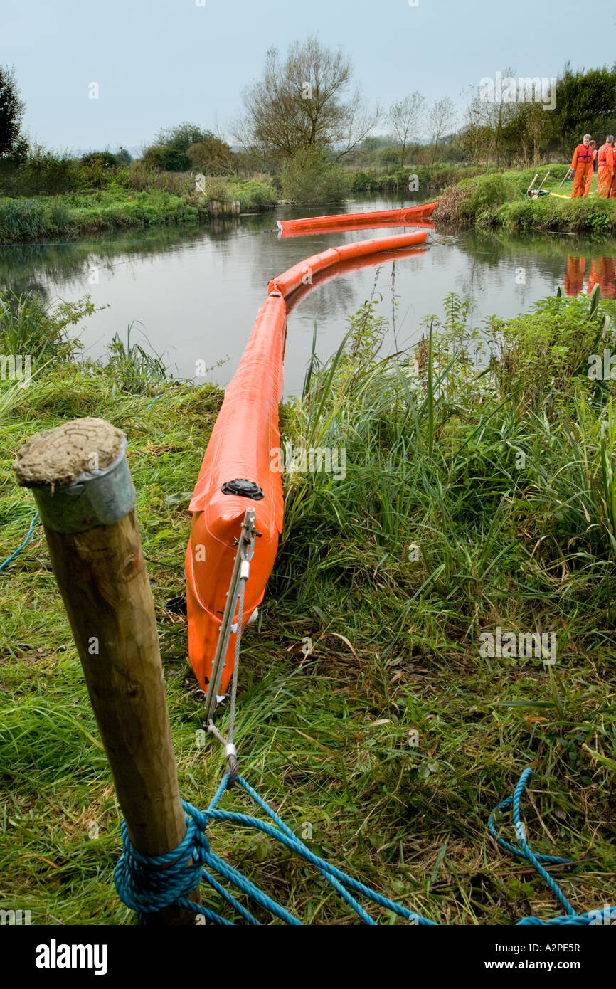 Booms across the River Itchen to control pollution from spillage ...