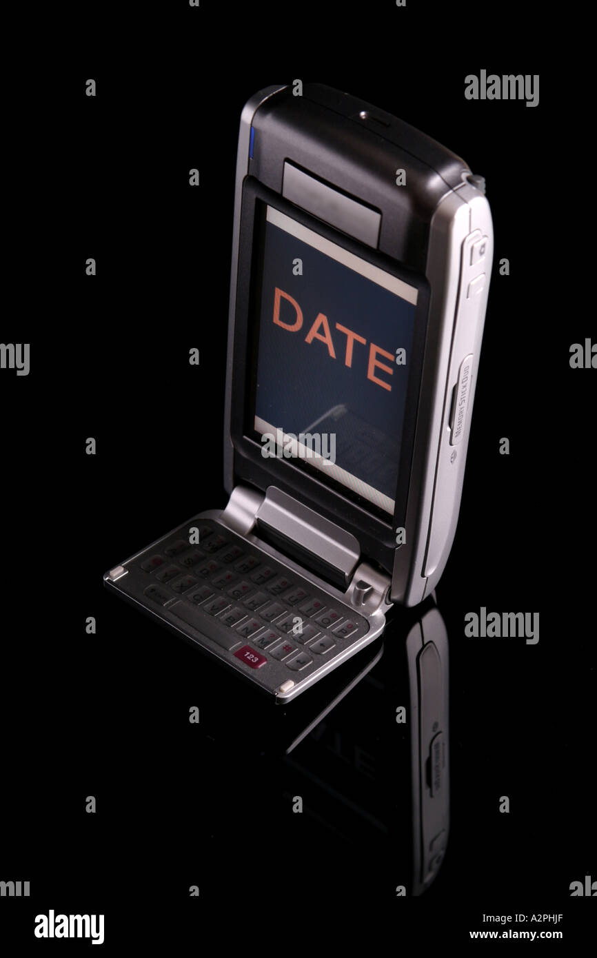 Mobile date hi-res stock photography and images - Alamy