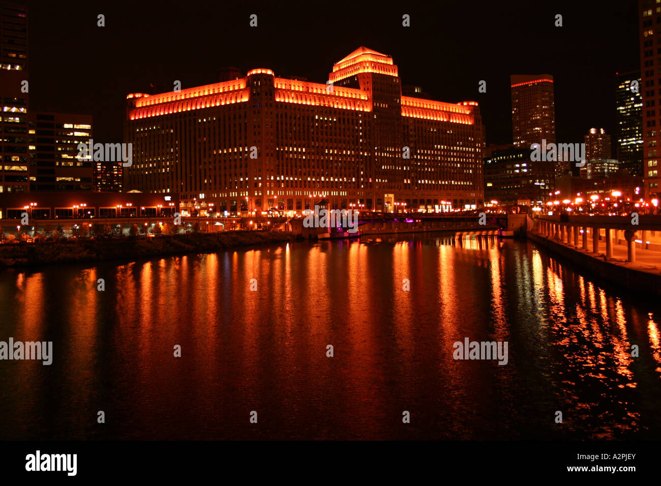Merchandise mart chicago hi-res stock photography and images - Alamy