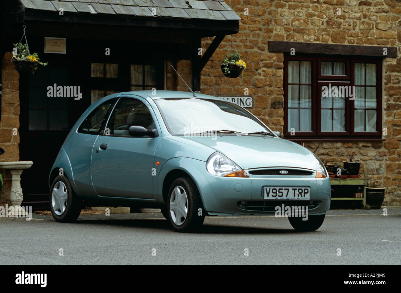 Ford ka style cars hi-res stock photography and images - Alamy