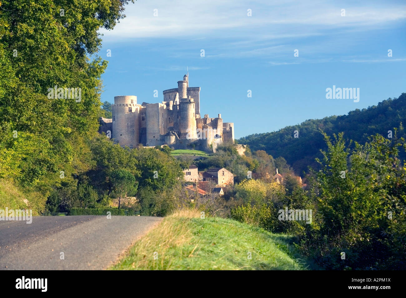 Chateau de bonaguil hi-res stock photography and images - Alamy