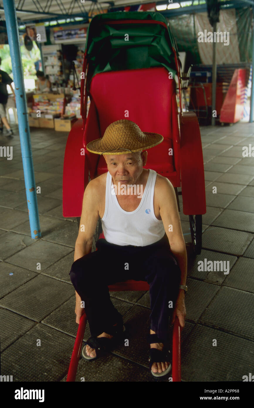 Rickshaw hong kong hi-res stock photography and images - Alamy