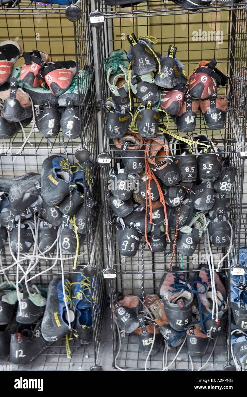 Indoor rock climbing center hi-res stock photography and images - Alamy