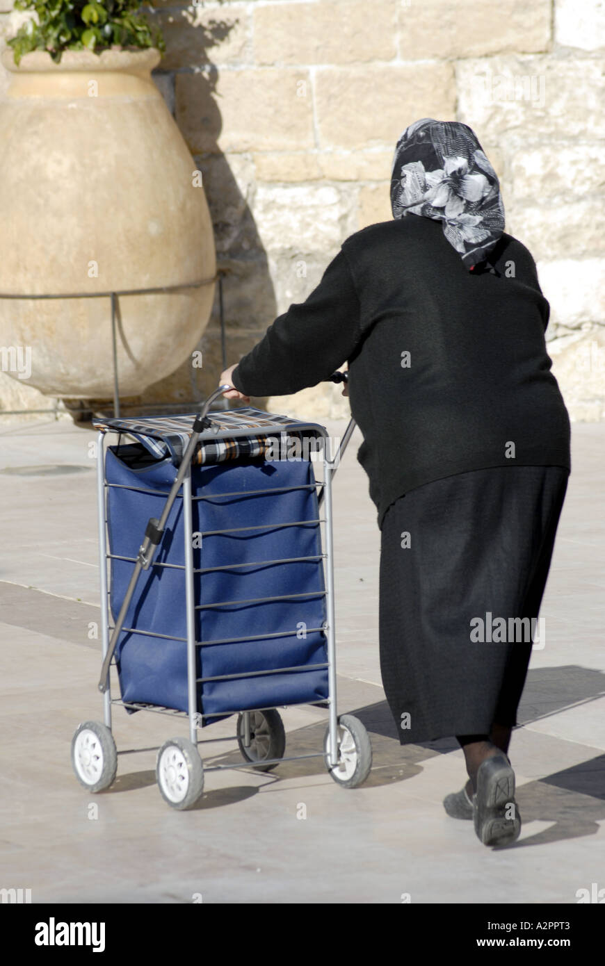 Elderly aged old mature matured hi-res stock photography and images - Alamy