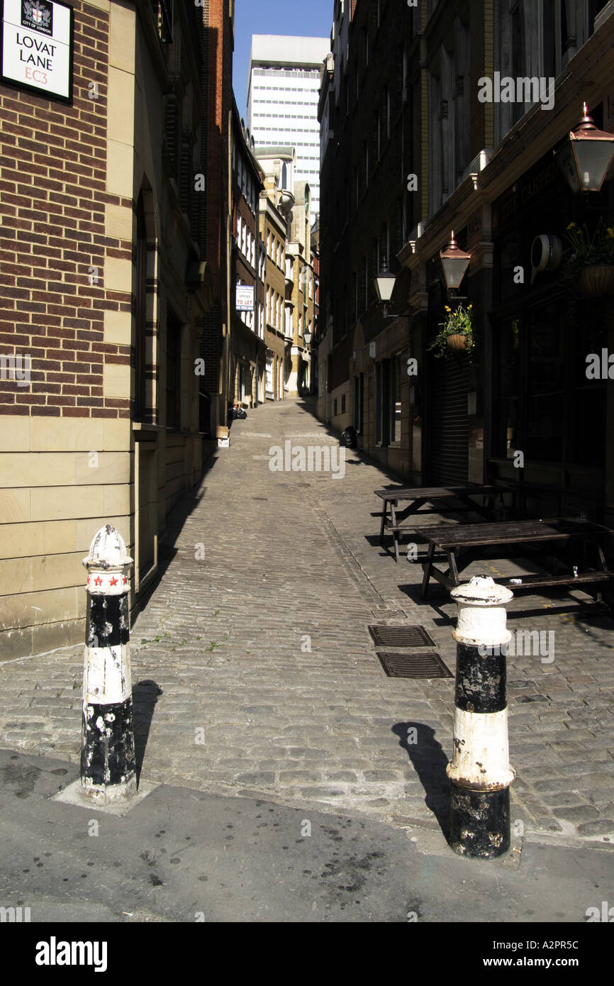 Alleyway London England 2005 Stock Photo - Alamy