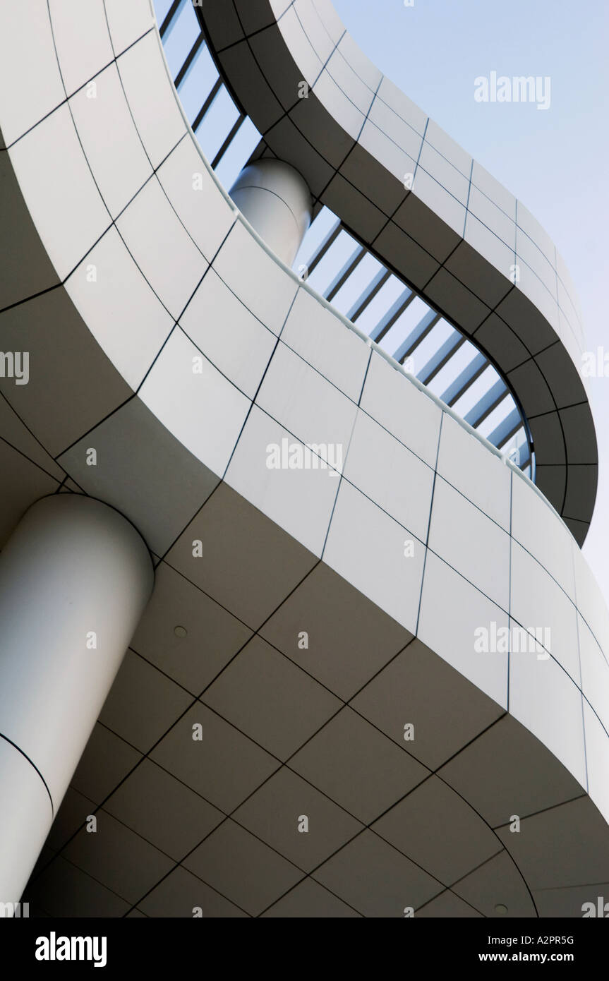 Curvilinear architecture hi-res stock photography and images - Alamy