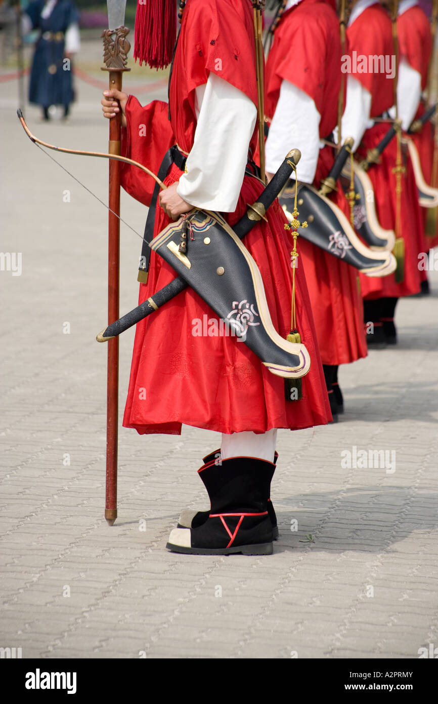Ceremonial Guard Gyeongbokgung Palace Seoul South Korea Stock Photo - Alamy