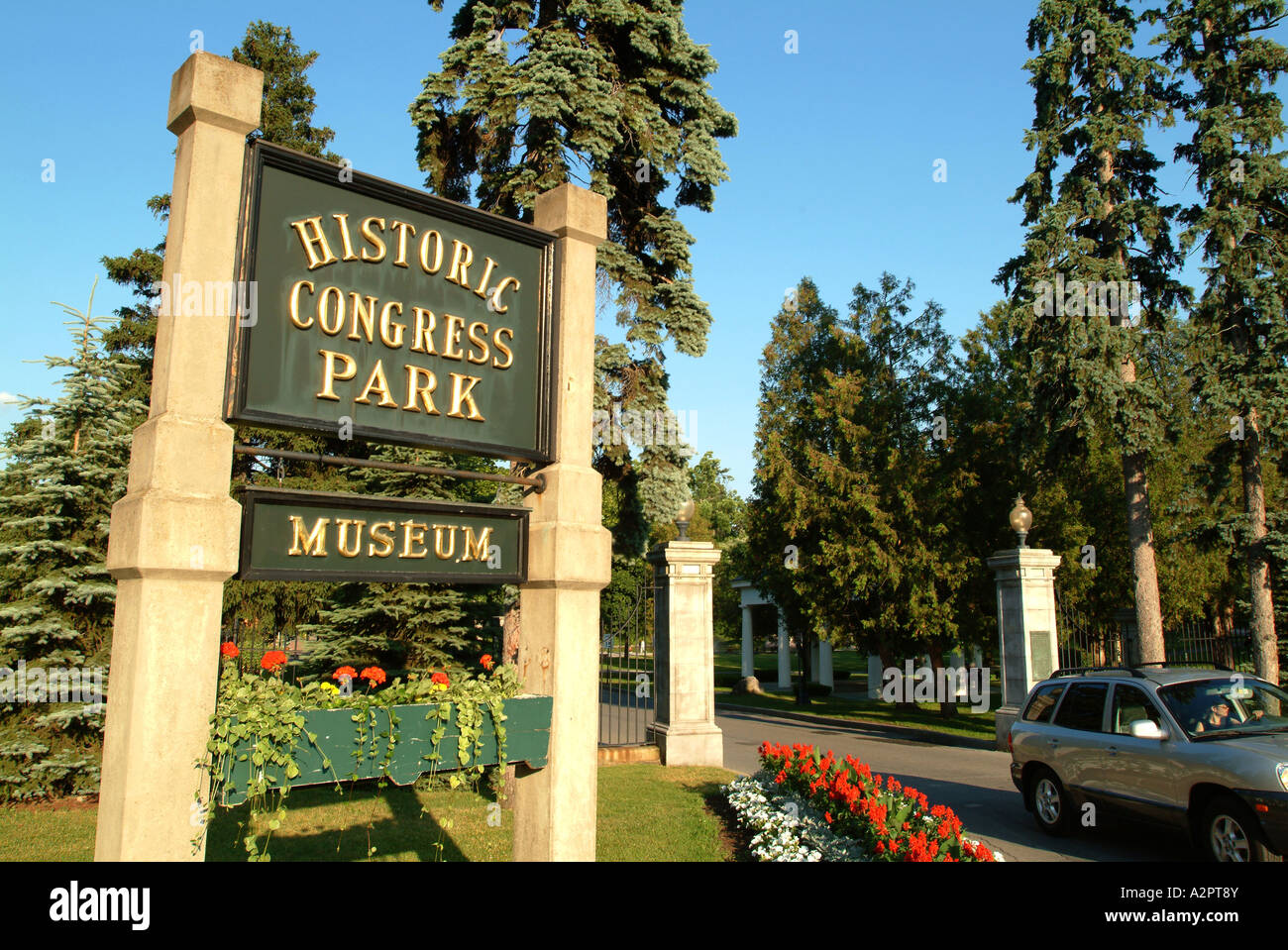 Congress park hi-res stock photography and images - Alamy
