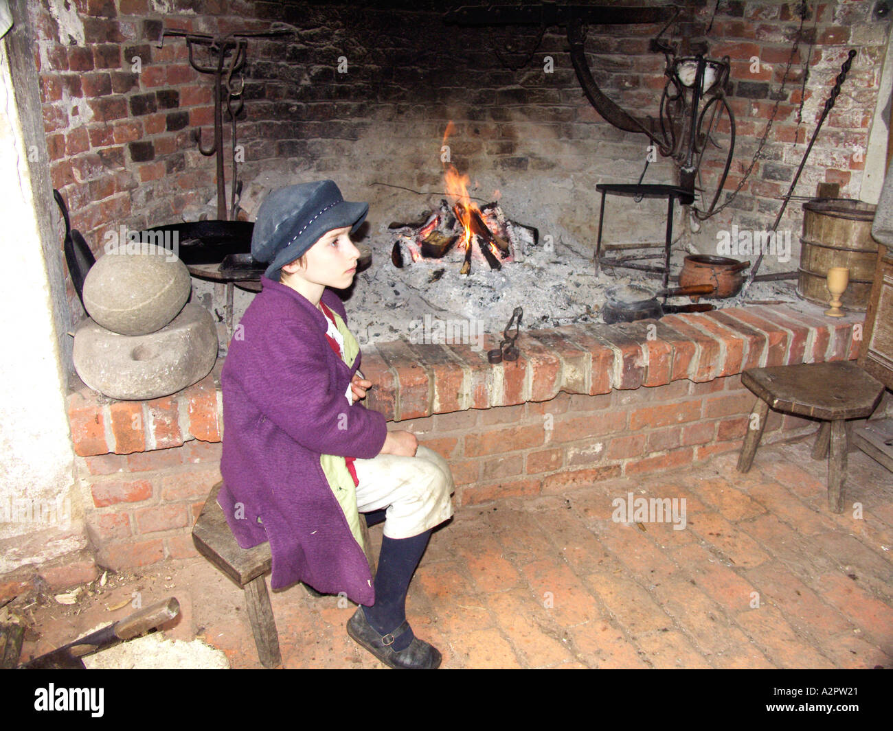 Tudor period kitchen hi-res stock photography and images - Alamy