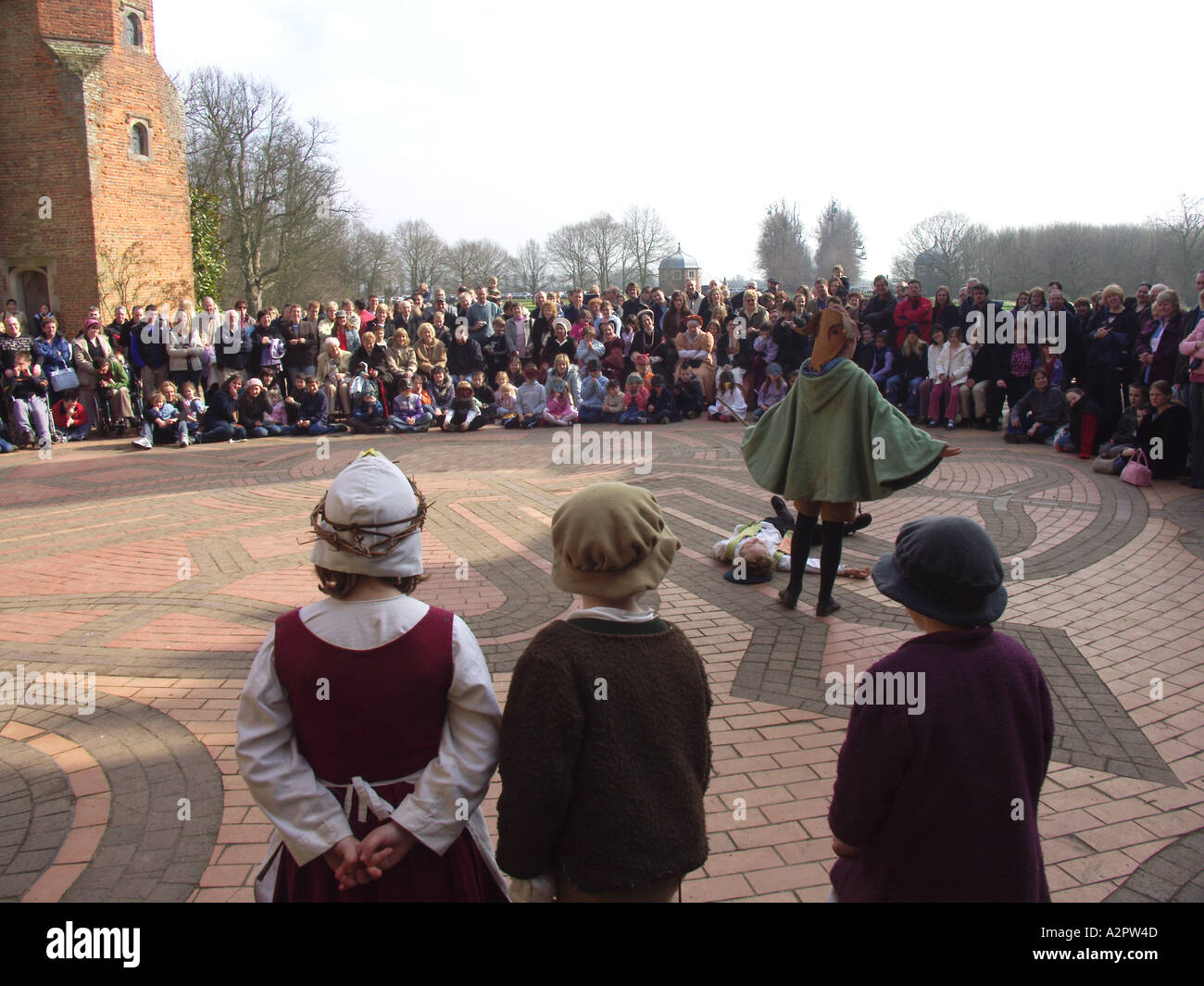 Drama tudor hi-res stock photography and images - Alamy