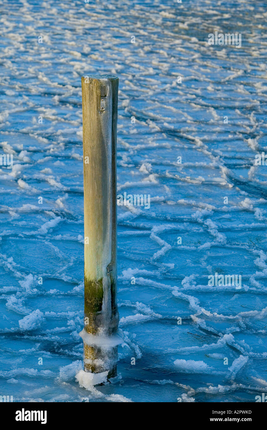 Mooring stake hi-res stock photography and images - Alamy