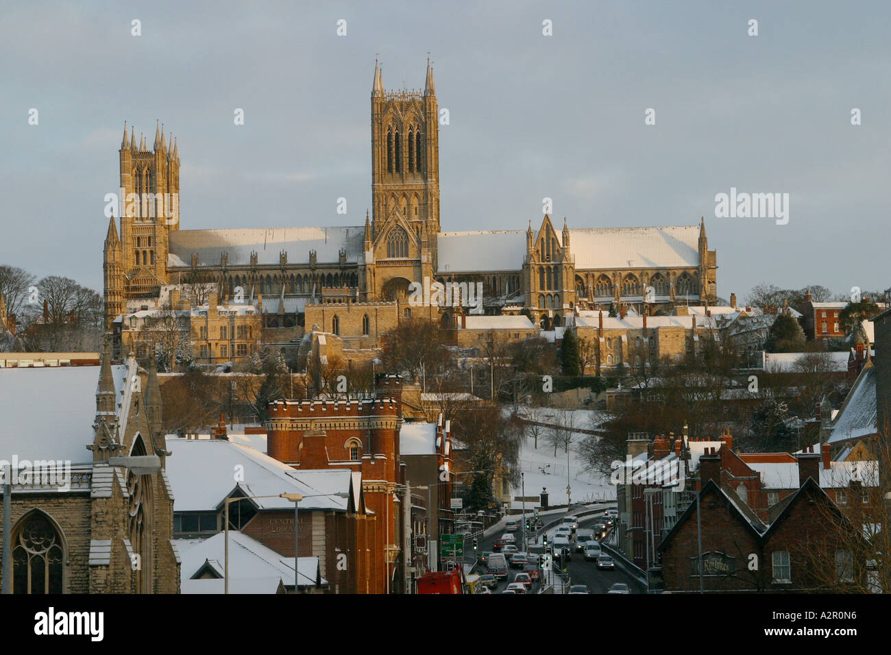 Lincoln cathedral snow hi-res stock photography and images - Alamy