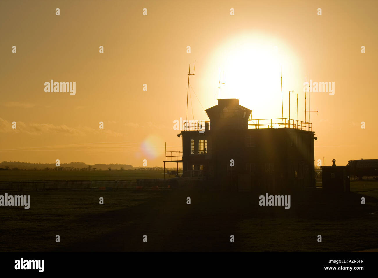 Ww2 raf control tower hi-res stock photography and images - Alamy
