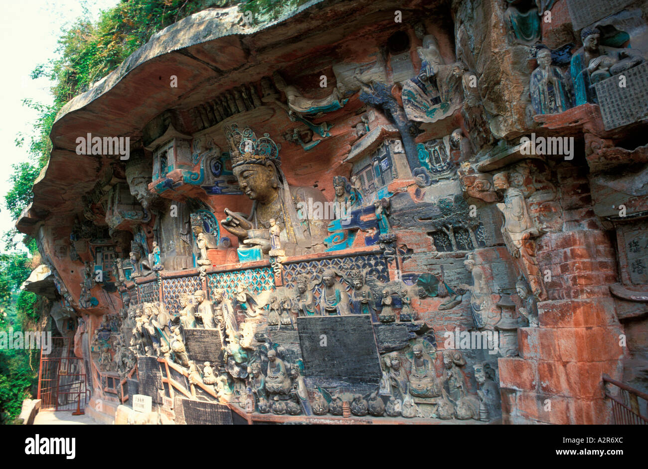 Rock carvings baoding dazu sichuan hi-res stock photography and images ...