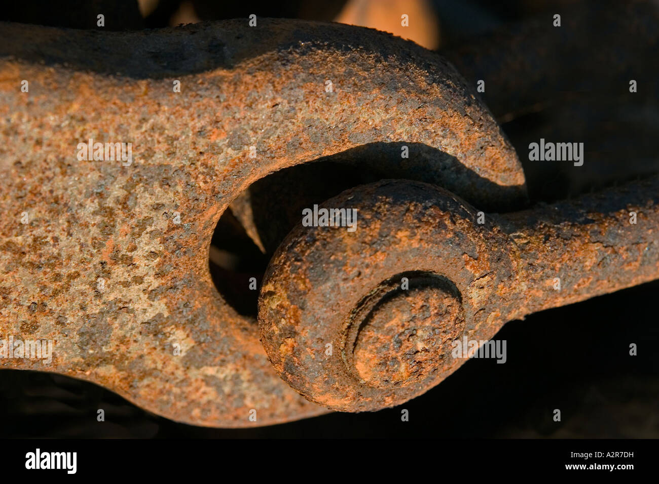 Rusty steel shackle Stock Photo - Alamy